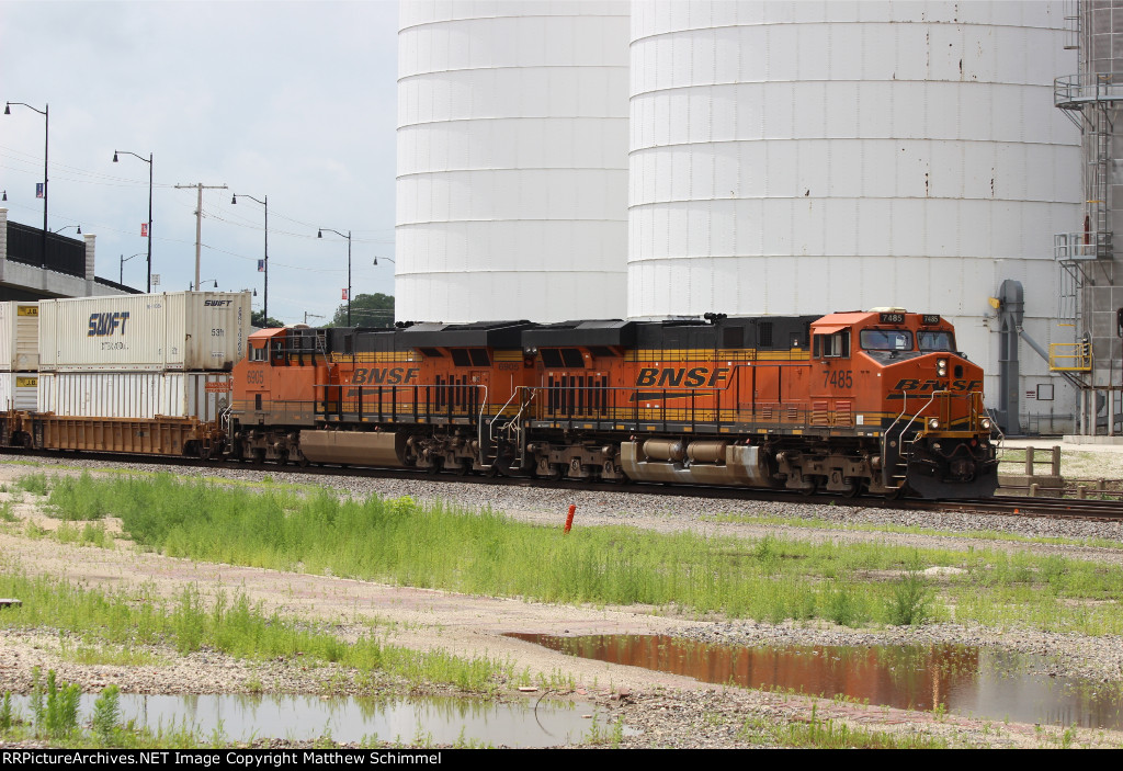Double BNSF Gevo's